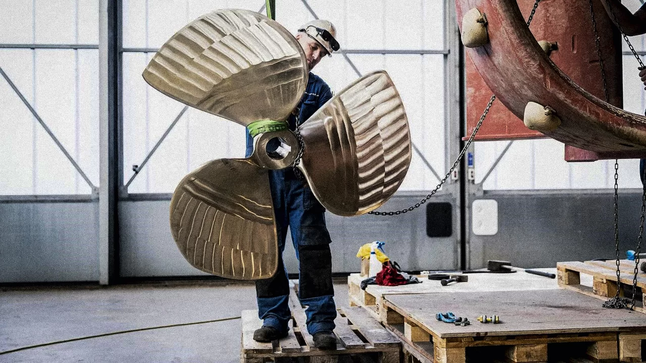 Improving the Operational Readiness of Ships