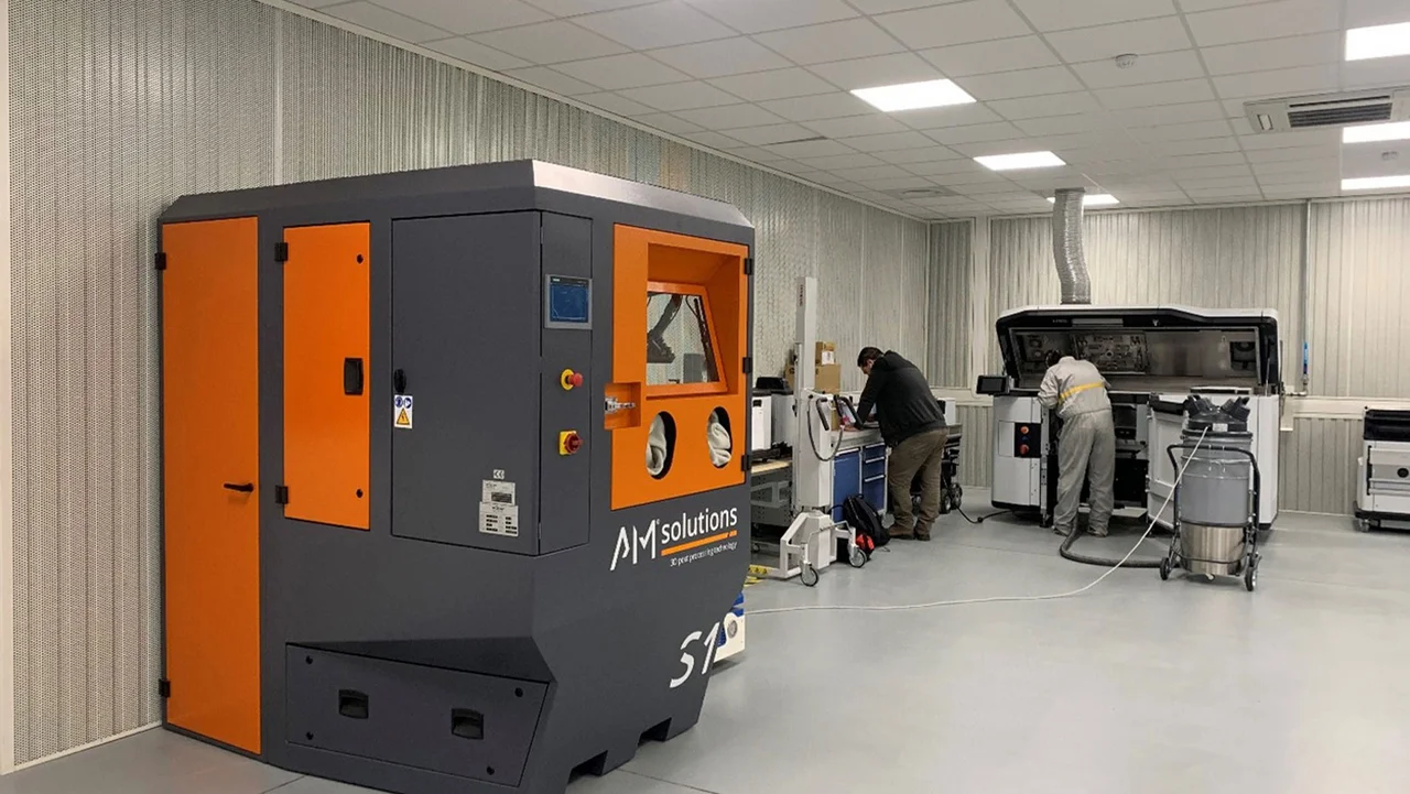 Surface finishing at the refactory